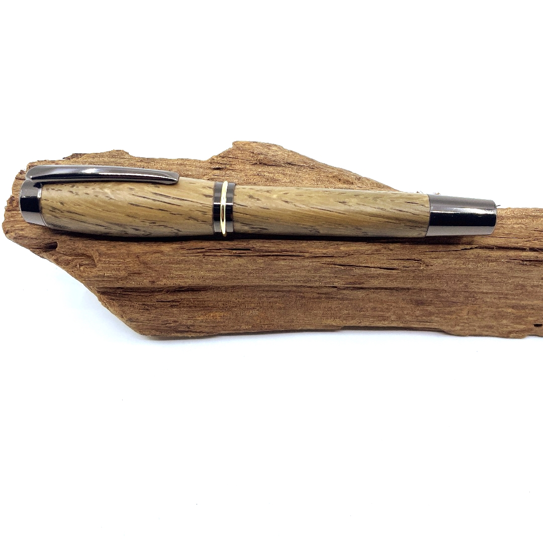 Dřevěné kuličkové pero Elegance - Sud od vína titanium | Wood-Factory.cz